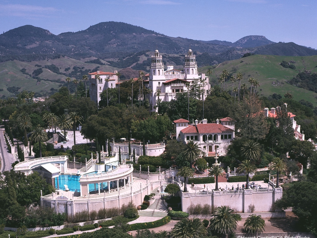 Hearst Castle Day Tours - Tracks & Trails